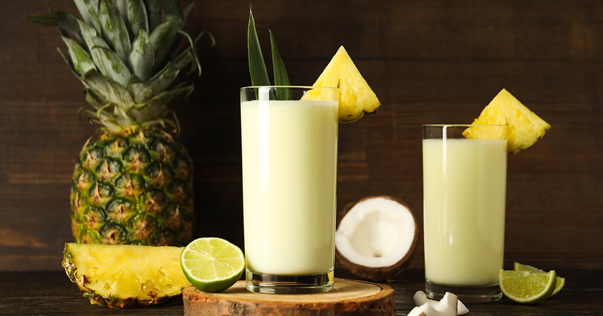 Crafting the Perfect Homemade Piña Colada Mocktail | Miditer